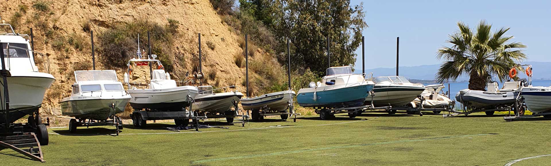 Liakakos Marine: Parking Σκαφών, Τροχόσπιτων,ναυτιλιακά είδη